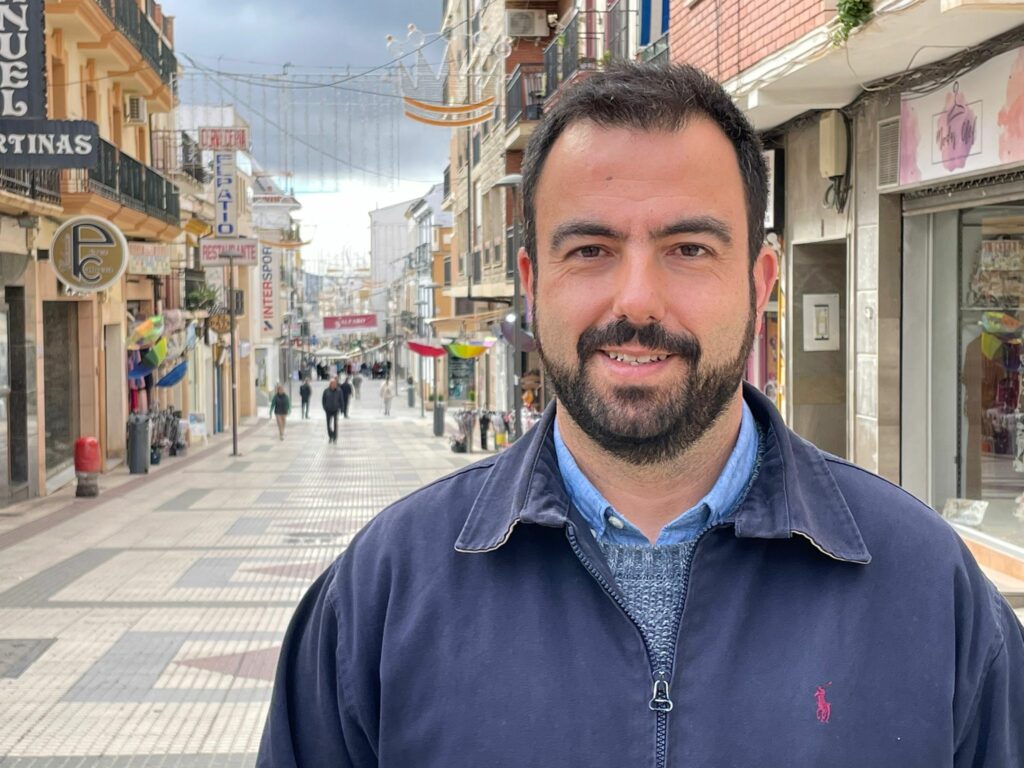 Alberto Serrano, concejal de Comercio: «Con las dificultades que han tenido nuestros ...